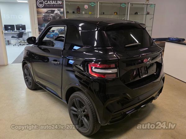 Melns Ligier JS 50 2025 Tallina, ar dzinēja tilpumu 0.50 L un nobraukumu 3 tūkst. km par 16990 €, foto 3 vietnē AUTOMOTO.COM.LV