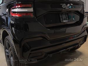 Melns Ligier JS 50 2025 Tallina, ar dzinēja tilpumu 0.50 L un nobraukumu 3 tūkst. km par 16990 €, foto 23 vietnē AUTOMOTO.COM.LV
