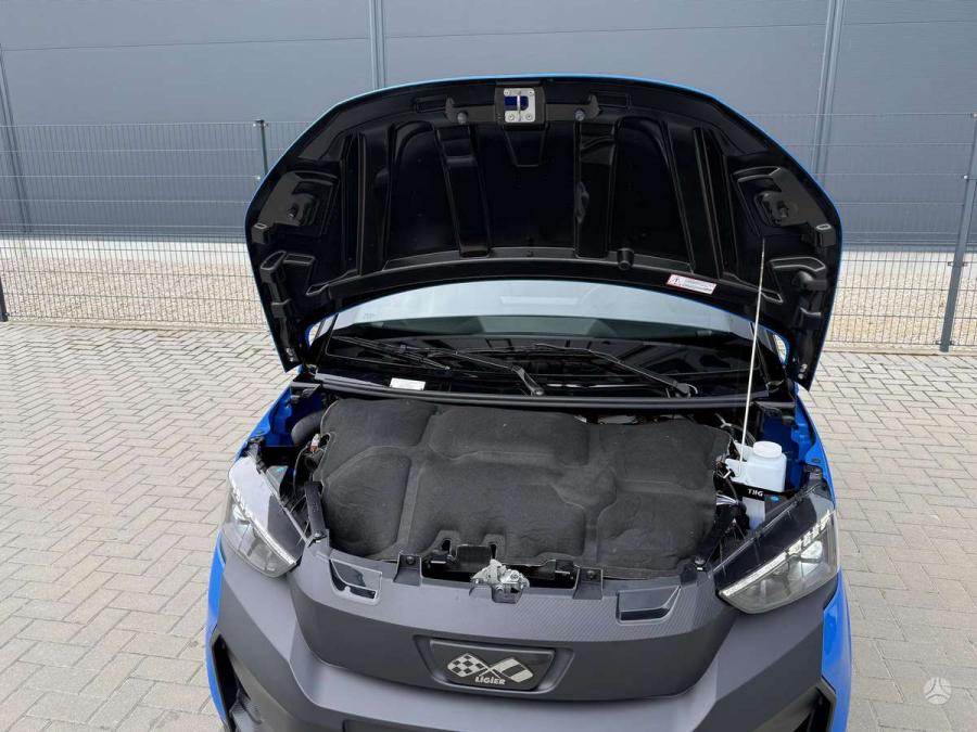 Zils Ligier JS 50 2025 Kauņa, ar dzinēja tilpumu 0.50 L un nobraukumu 5 tūkst. km par 17400 €, foto 22 vietnē AUTOMOTO.COM.LV