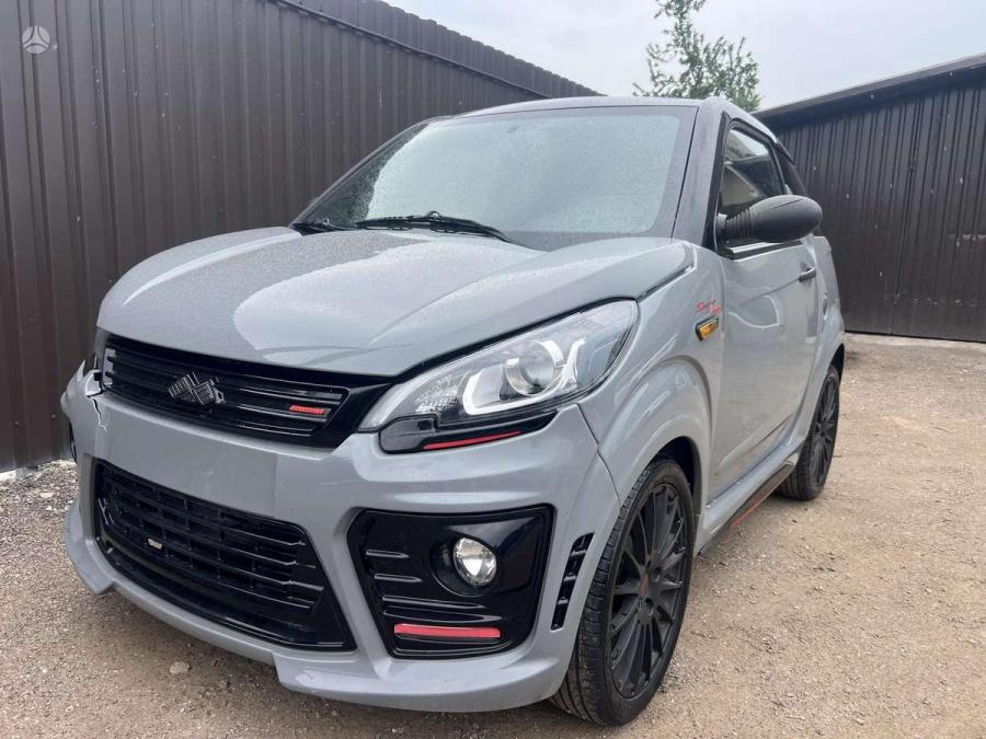 Grey Ligier JS 50 2019 in Kaunas, with an engine capacity of 0.50 L and mileage of 34 thousand km for 7999 €, photo 1 on AUTOMOTO.COM.LV
