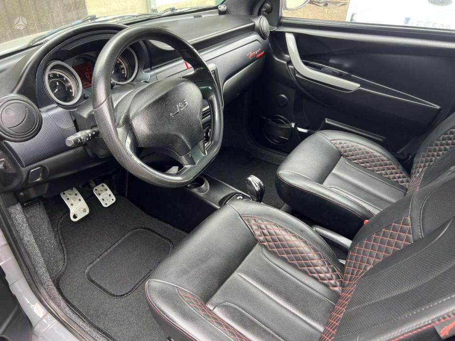 Grey Ligier JS 50 2019 in Kaunas, with an engine capacity of 0.50 L and mileage of 34 thousand km for 7999 €, photo 11 on AUTOMOTO.COM.LV
