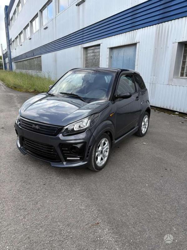 Pelēks Ligier JS 50 2019 Plungė, ar dzinēja tilpumu 0.00 L un nobraukumu 43 tūkst. km par 8300 €, foto 2 vietnē AUTOMOTO.COM.LV