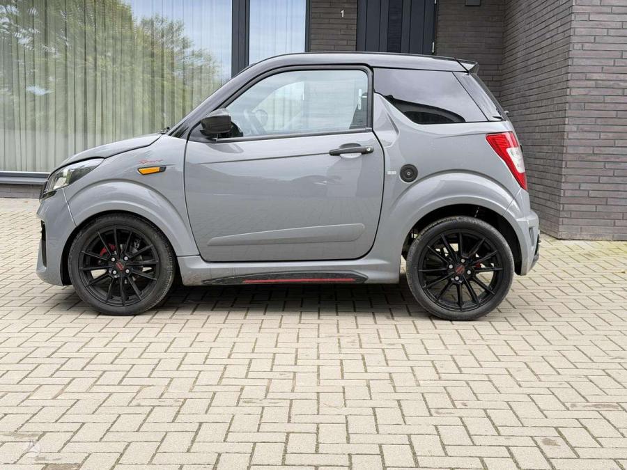 Pelēks Ligier JS 50 2023 Viļņa, ar dzinēja tilpumu 4.90 L un nobraukumu 1 tūkst. km par 12990 €, foto 9 vietnē AUTOMOTO.COM.LV