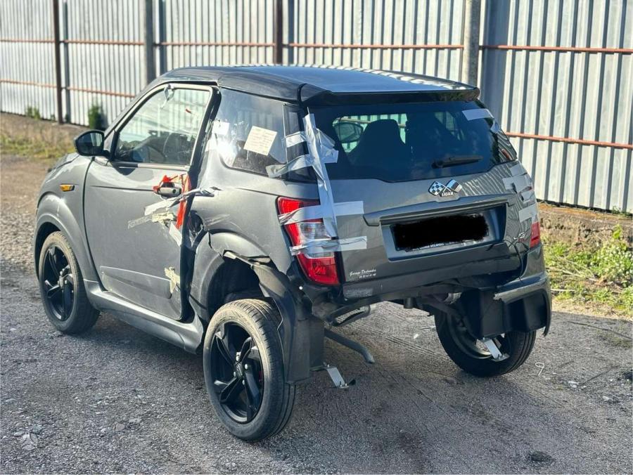 Pelēks Ligier JS 50 2024 Tauragė, ar dzinēja tilpumu 0.00 L un nobraukumu 3 tūkst. km par 6700 €, foto 5 vietnē AUTOMOTO.COM.LV