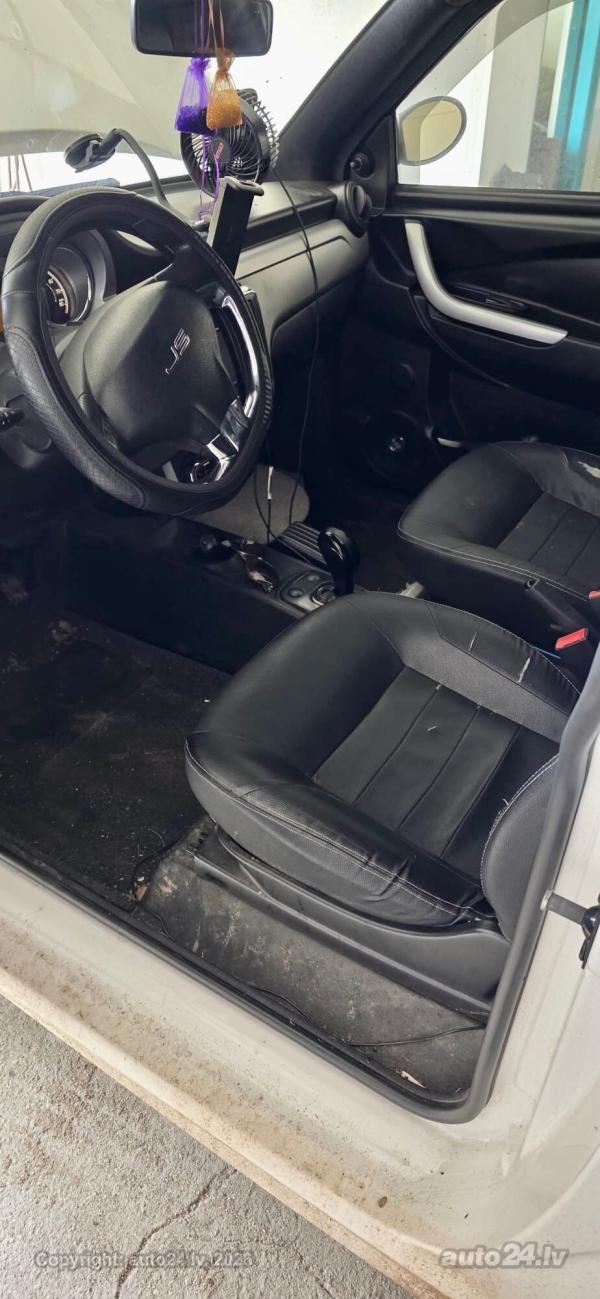 Ligier JS 50 2017 in Tartu, with an engine capacity of 0.51 L and mileage of 0 thousand km for 6900 €, photo 7 on AUTOMOTO.COM.LV