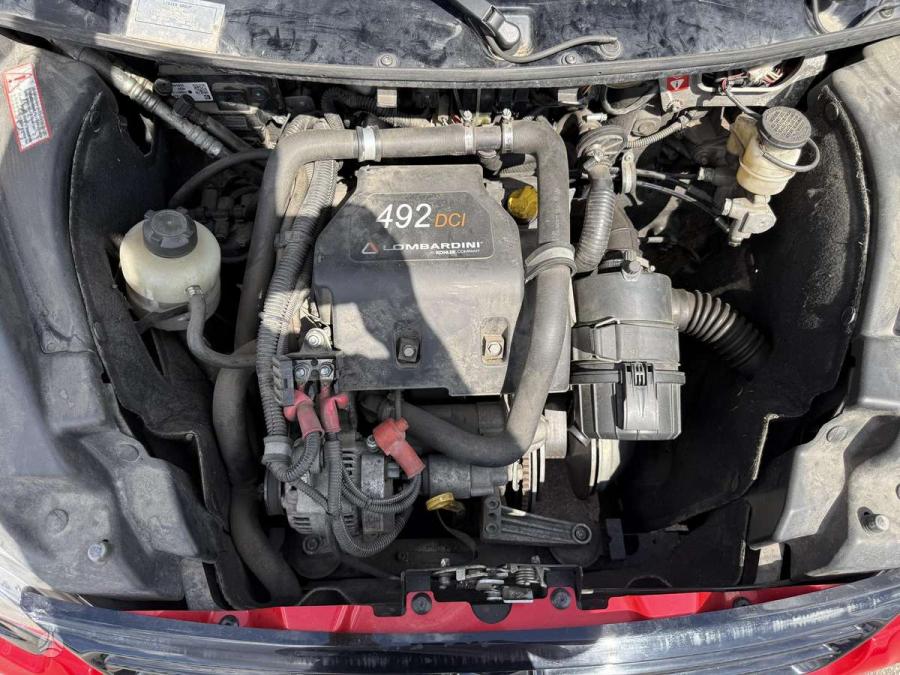 Sarkans Ligier JS 50 2021 Viļņa, ar dzinēja tilpumu 0.48 L un nobraukumu 50 tūkst. km par 9400 €, foto 11 vietnē AUTOMOTO.COM.LV