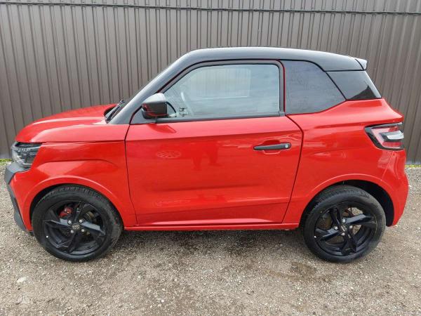 Sarkans Ligier JS 50 2025 Kauņa, ar dzinēja tilpumu 0.50 L un nobraukumu 9 tūkst. km par 10700 €, foto 4 vietnē AUTOMOTO.COM.LV