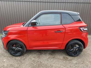 Sarkans Ligier JS 50 2025 Kauņa, ar dzinēja tilpumu 0.50 L un nobraukumu 9 tūkst. km par 10700 €, foto 5 vietnē AUTOMOTO.COM.LV