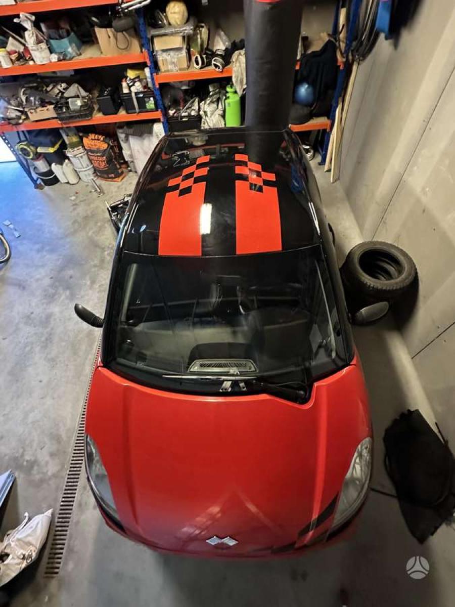Red Ligier JS 50 2017 in Siauliai, with an engine capacity of 0.51 L and mileage of 53 thousand km for 6700 €, photo 7 on AUTOMOTO.COM.LV