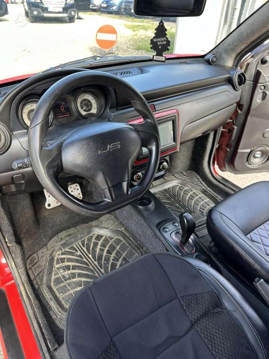 Red Ligier JS 50 2017 in Siauliai, with an engine capacity of 0.51 L and mileage of 53 thousand km for 6700 €, photo 20 on AUTOMOTO.COM.LV
