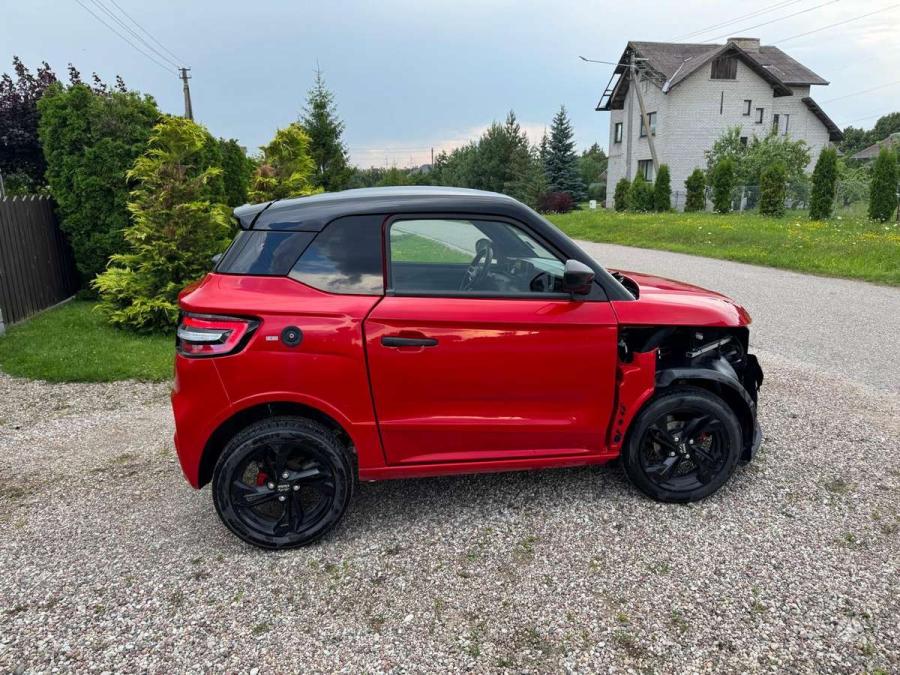 Sarkans Ligier JS 50 2025 Kauņa, ar dzinēja tilpumu 0.00 L un nobraukumu 3 tūkst. km par 12200 €, foto 7 vietnē AUTOMOTO.COM.LV