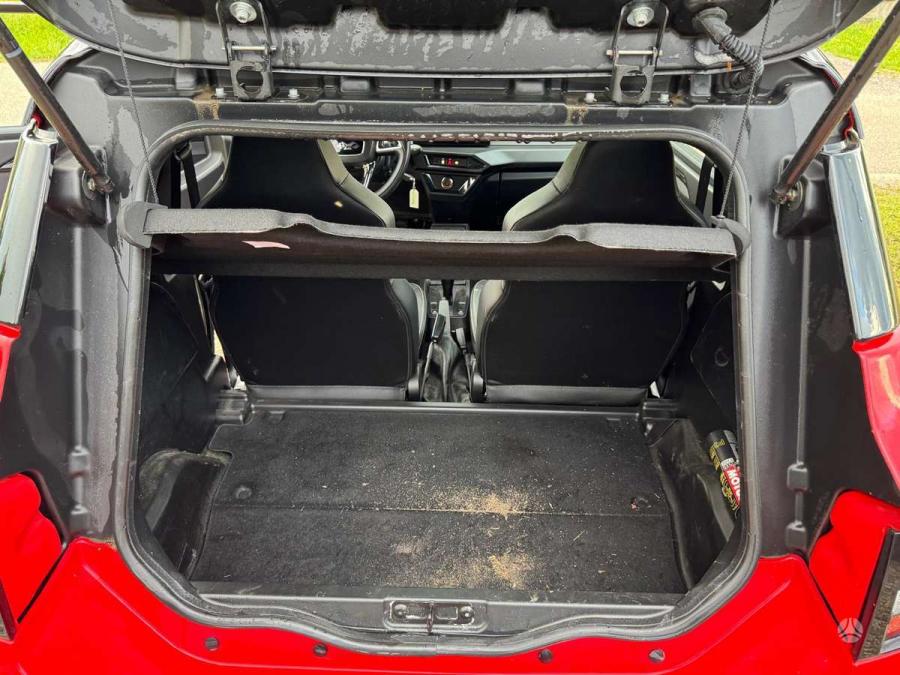 Sarkans Ligier JS 50 2025 Kauņa, ar dzinēja tilpumu 0.00 L un nobraukumu 3 tūkst. km par 12200 €, foto 18 vietnē AUTOMOTO.COM.LV