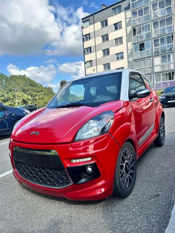 Sarkans Ligier JS 50 2014 Jonava, ar dzinēja tilpumu 0.48 L un nobraukumu 52 tūkst. km par 5500 €, foto 3 vietnē AUTOMOTO.COM.LV