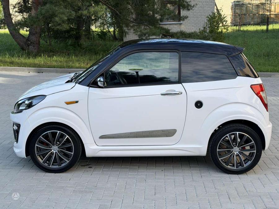 Balts Ligier JS 50 2017 Prienai, ar dzinēja tilpumu 0.48 L un nobraukumu 39 tūkst. km par 6650 €, foto 3 vietnē AUTOMOTO.COM.LV