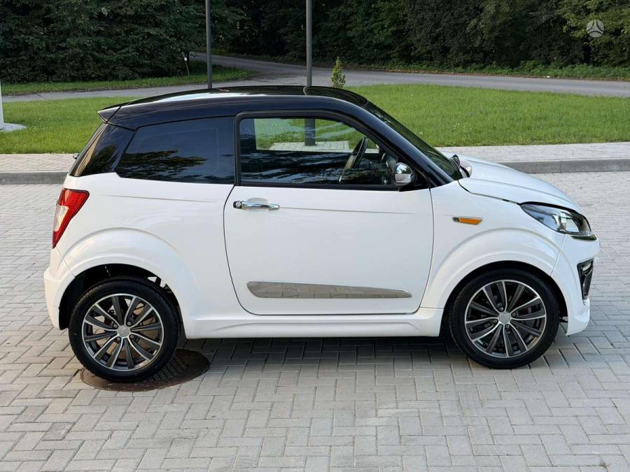 Balts Ligier JS 50 2017 Prienai, ar dzinēja tilpumu 0.48 L un nobraukumu 39 tūkst. km par 6650 €, foto 7 vietnē AUTOMOTO.COM.LV
