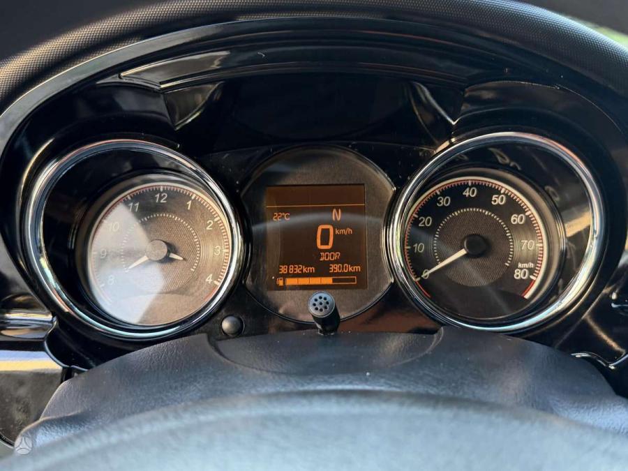 Balts Ligier JS 50 2017 Prienai, ar dzinēja tilpumu 0.48 L un nobraukumu 39 tūkst. km par 6650 €, foto 19 vietnē AUTOMOTO.COM.LV