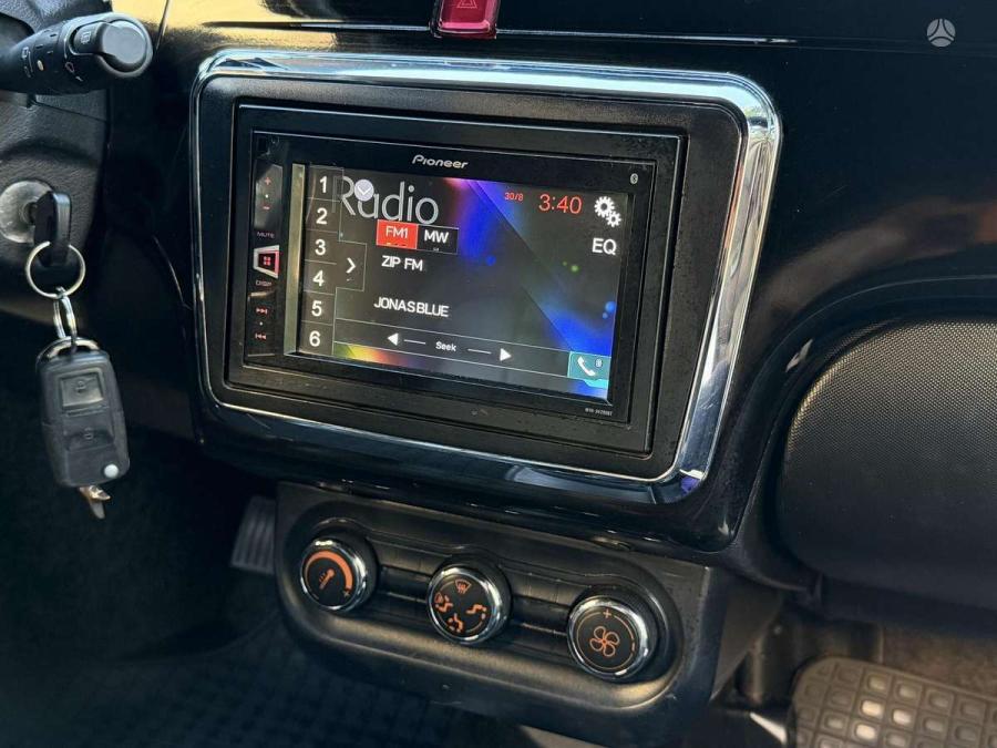 Balts Ligier JS 50 2017 Prienai, ar dzinēja tilpumu 0.48 L un nobraukumu 39 tūkst. km par 6650 €, foto 21 vietnē AUTOMOTO.COM.LV