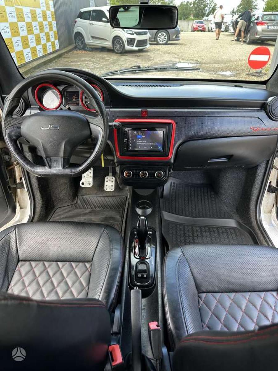 Balts Ligier JS 50 2018 Šauļi, ar dzinēja tilpumu 0.50 L un nobraukumu 50 tūkst. km par 7950 €, foto 29 vietnē AUTOMOTO.COM.LV