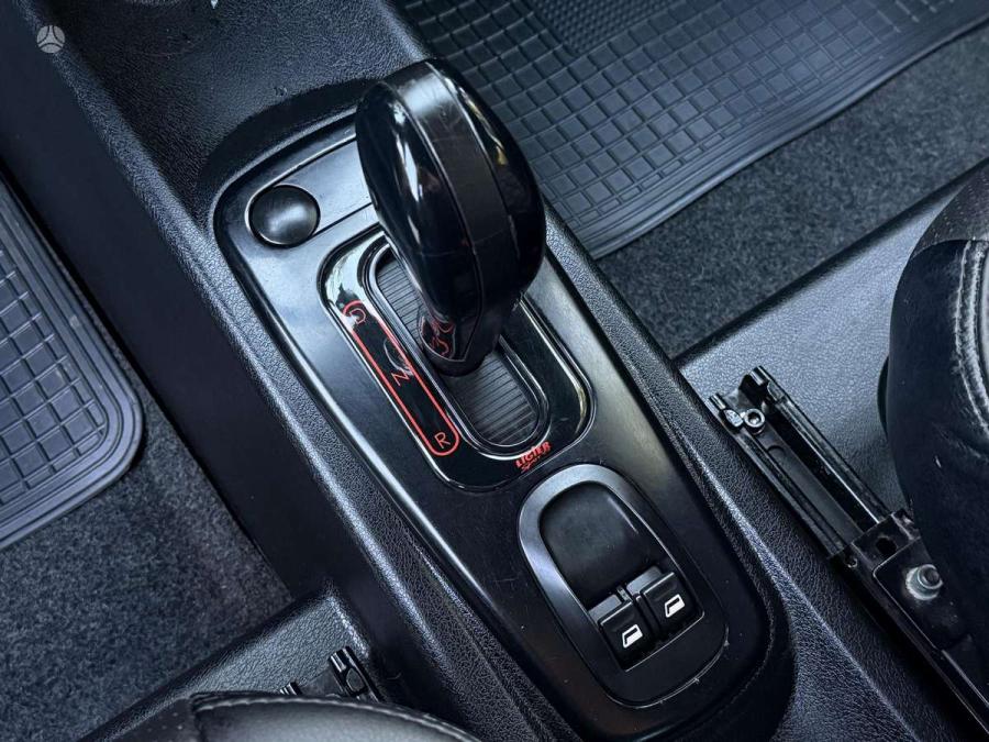 Balts Ligier JS 50 2018 Prienai, ar dzinēja tilpumu 0.50 L un nobraukumu 32 tūkst. km par 6350 €, foto 20 vietnē AUTOMOTO.COM.LV