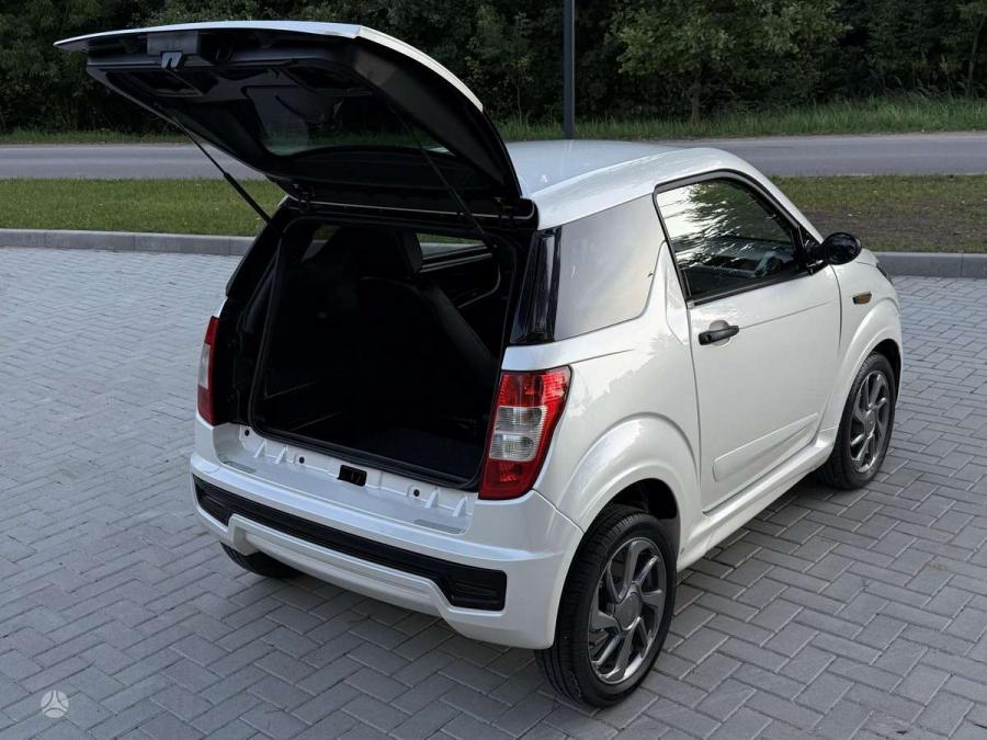 Balts Ligier JS 50 2018 Prienai, ar dzinēja tilpumu 0.50 L un nobraukumu 32 tūkst. km par 6350 €, foto 21 vietnē AUTOMOTO.COM.LV