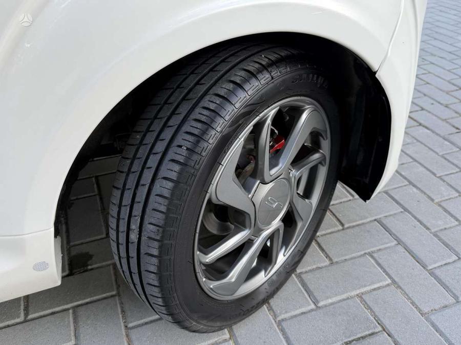 Balts Ligier JS 50 2018 Prienai, ar dzinēja tilpumu 0.50 L un nobraukumu 32 tūkst. km par 6350 €, foto 28 vietnē AUTOMOTO.COM.LV