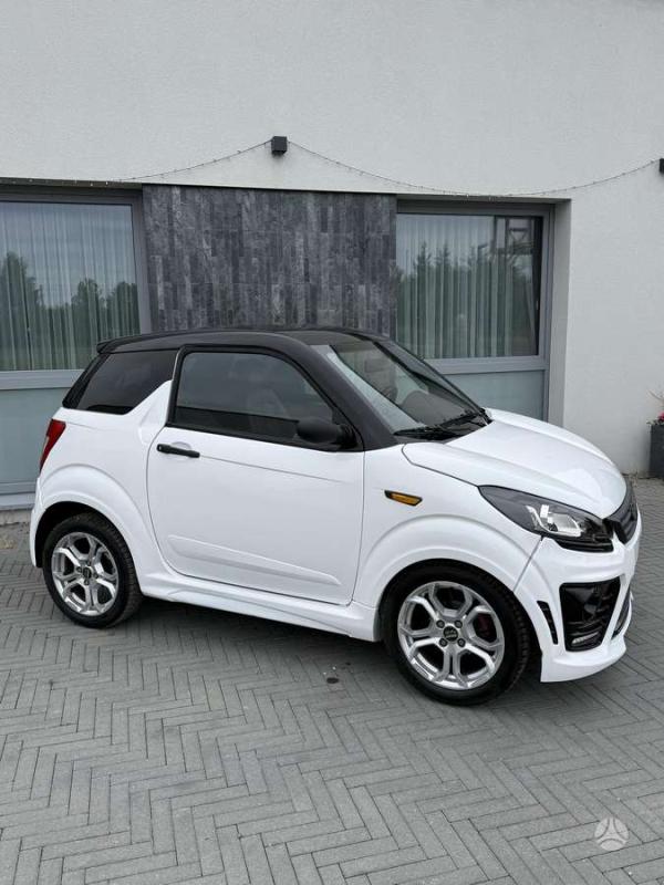 Лижье JS 50 2019 в Алитус на AUTOMOTO.COM.LV Белый Лижье JS 50 2019 в Алитус, объемом двигателя 0.50 л и пробегом 43 тыс. км за 8700 €, фото 4 на AUTOMOTO.COM.LV