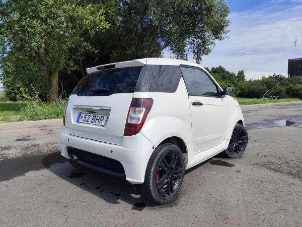 White Ligier JS 50 2016 in Radviliskis, with an engine capacity of 0.51 L and mileage of 39 thousand km for 6200 €, photo 3 on AUTOMOTO.COM.LV