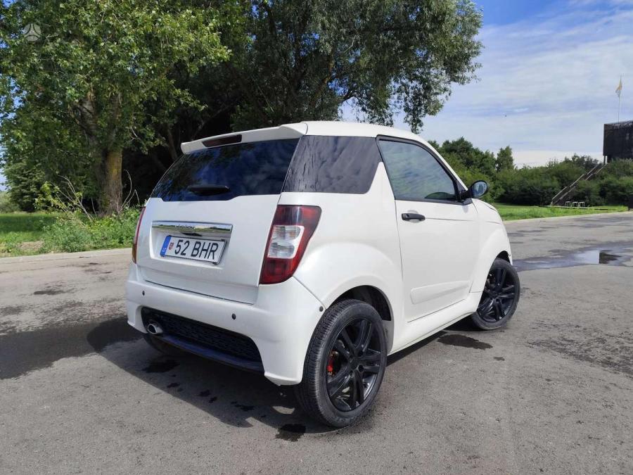 White Ligier JS 50 2016 in Radviliskis, with an engine capacity of 0.51 L and mileage of 39 thousand km for 6200 €, photo 4 on AUTOMOTO.COM.LV