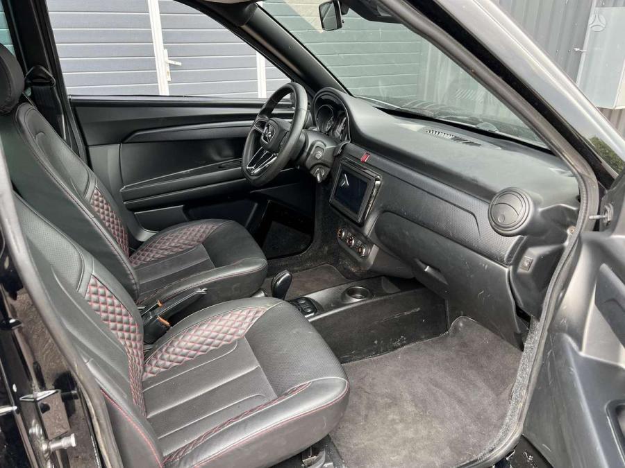 Black Ligier JS 60 2022 in Alytus, with an engine capacity of 0.48 L and mileage of 22 thousand km for 9600 €, photo 13 on AUTOMOTO.COM.LV