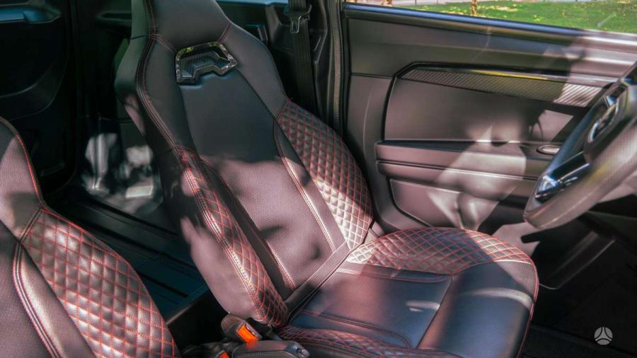 Melns Ligier JS 60 2023 Raseiniai, ar dzinēja tilpumu 0.50 L un nobraukumu 19 tūkst. km par 12500 €, foto 29 vietnē AUTOMOTO.COM.LV