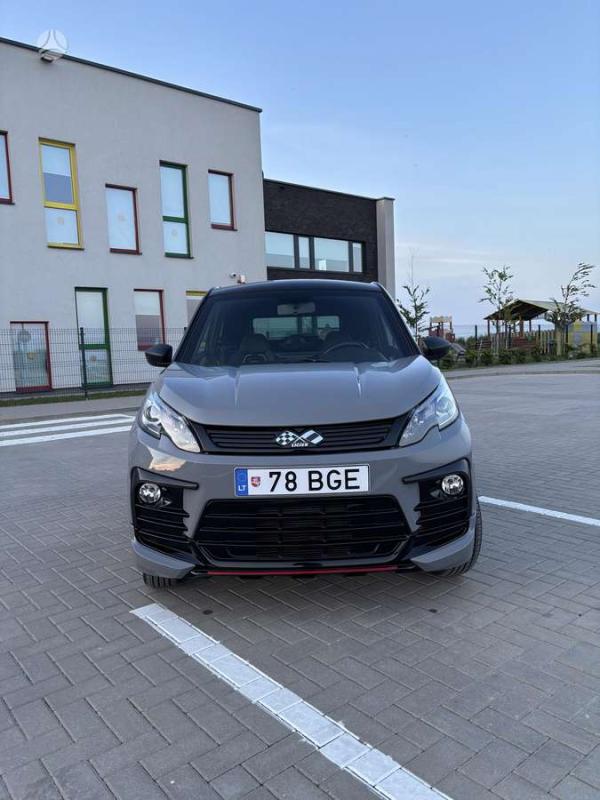 Pelēks Ligier JS 60 2024 Kauņa, ar dzinēja tilpumu 0.49 L un nobraukumu 11 tūkst. km par 18200 €, foto 1 vietnē AUTOMOTO.COM.LV
