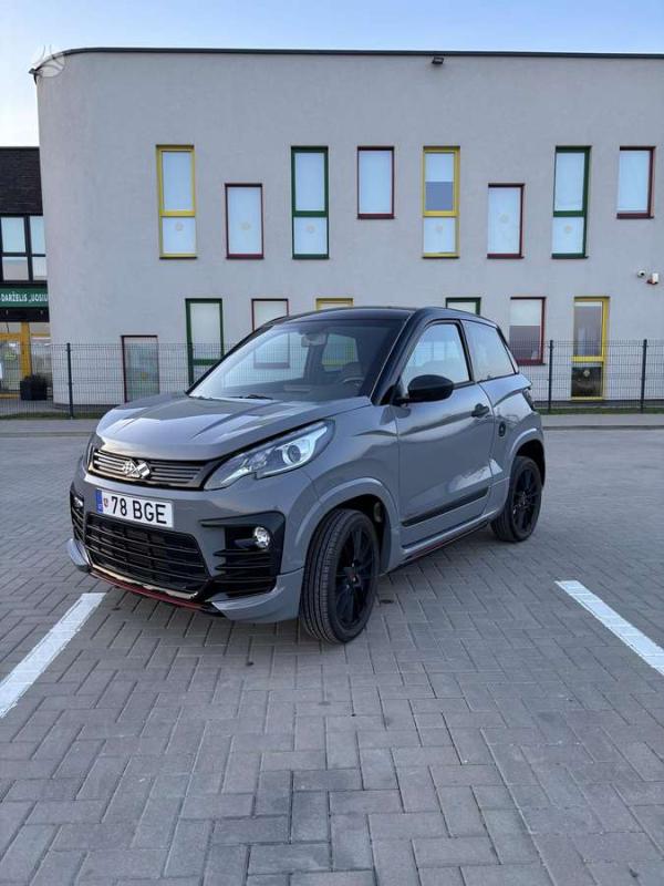 Pelēks Ligier JS 60 2024 Kauņa, ar dzinēja tilpumu 0.49 L un nobraukumu 11 tūkst. km par 18200 €, foto 2 vietnē AUTOMOTO.COM.LV