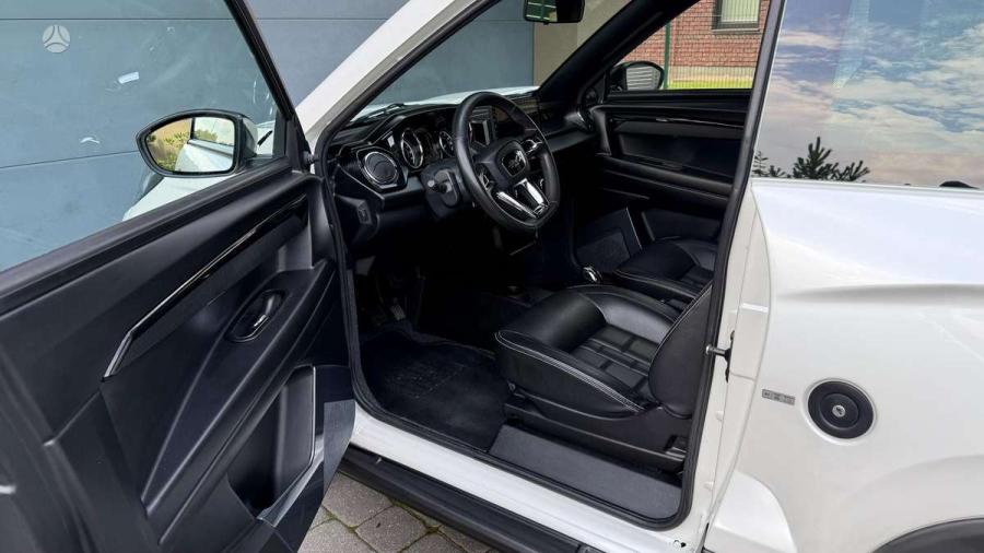 White Ligier JS 60 2024 in Kaunas, with an engine capacity of 0.50 L and mileage of 7 thousand km for 11300 €, photo 9 on AUTOMOTO.COM.LV