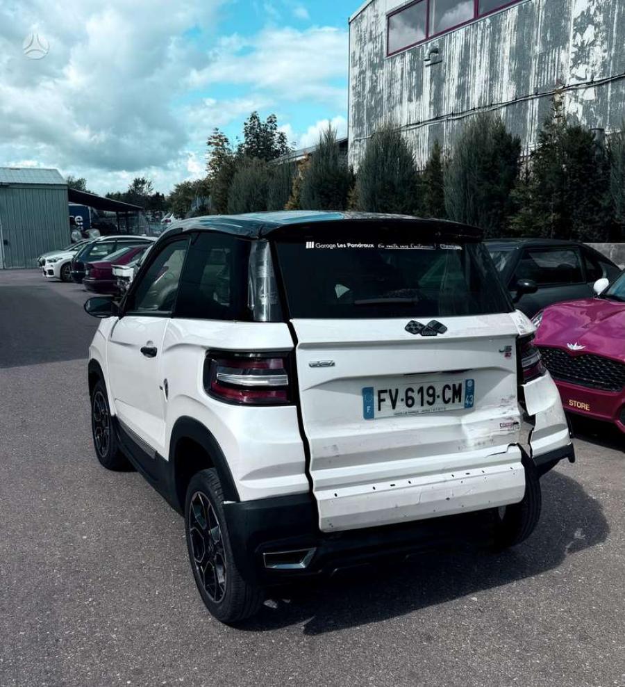 White Ligier JS 60 2020 in Vilnius, with an engine capacity of 0.50 L and mileage of 33 thousand km for 6200 €, photo 3 on AUTOMOTO.COM.LV
