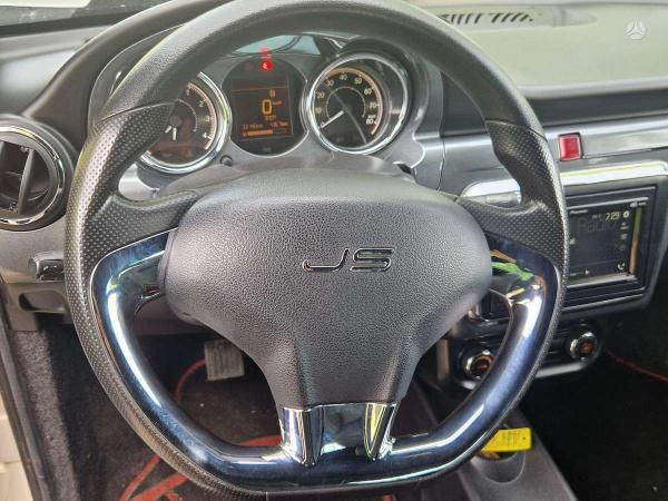 Balts Ligier JS 60 2021 Kėdainiai, ar dzinēja tilpumu 0.50 L un nobraukumu 33 tūkst. km par 11500 €, foto 8 vietnē AUTOMOTO.COM.LV