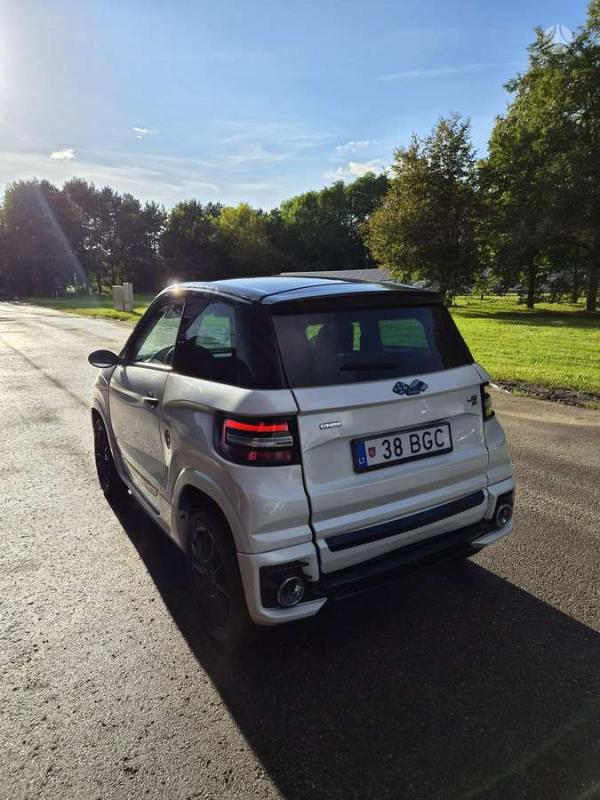 White Ligier JS 60 2022 in Kaunas, with an engine capacity of 0.48 L and mileage of 17 thousand km for 9900 €, photo 5 on AUTOMOTO.COM.LV