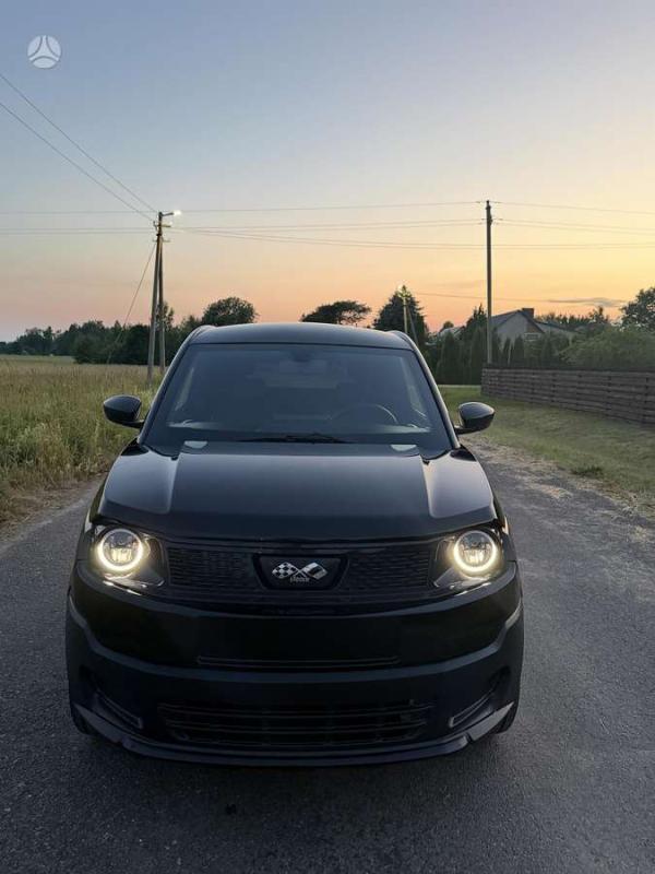 Melns Ligier Myli 2025 Tauragė, ar dzinēja tilpumu 0.00 L un nobraukumu 856 tūkst. km par 14799 €, foto 2 vietnē AUTOMOTO.COM.LV