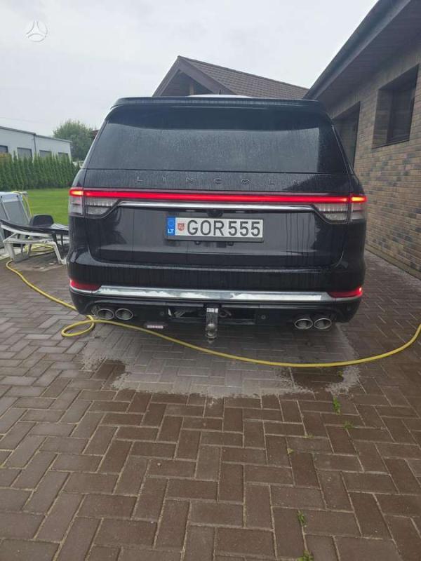 Melns Lincoln Aviator 2020 Viļņa, ar dzinēja tilpumu 3.00 L un nobraukumu 120 tūkst. km par 42500 €, foto 5 vietnē AUTOMOTO.COM.LV
