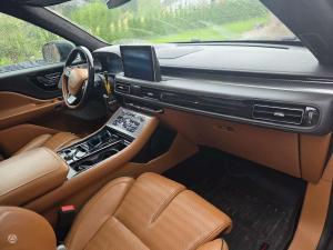 Melns Lincoln Aviator 2020 Viļņa, ar dzinēja tilpumu 3.00 L un nobraukumu 120 tūkst. km par 42500 €, foto 7 vietnē AUTOMOTO.COM.LV