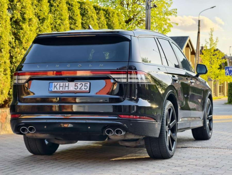 Melns Lincoln Aviator 2021 Šauļi, ar dzinēja tilpumu 3.00 L un nobraukumu 89 tūkst. km par 48500 €, foto 5 vietnē AUTOMOTO.COM.LV