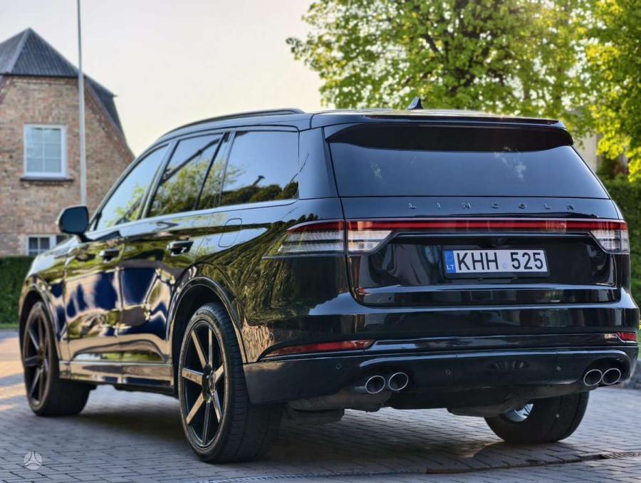 Melns Lincoln Aviator 2021 Šauļi, ar dzinēja tilpumu 3.00 L un nobraukumu 89 tūkst. km par 48500 €, foto 6 vietnē AUTOMOTO.COM.LV