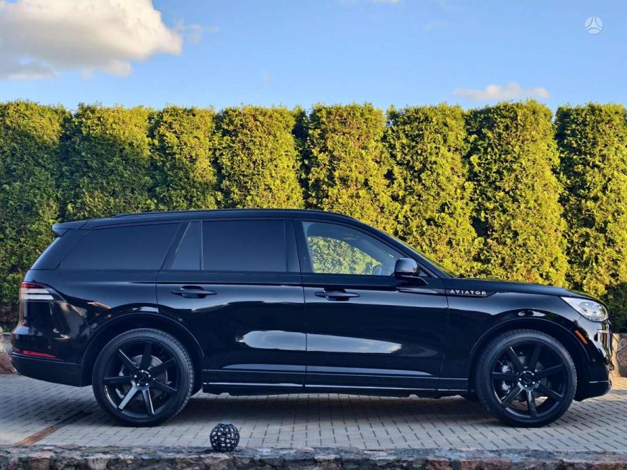 Melns Lincoln Aviator 2021 Šauļi, ar dzinēja tilpumu 3.00 L un nobraukumu 89 tūkst. km par 48500 €, foto 7 vietnē AUTOMOTO.COM.LV