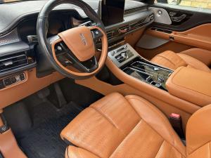Melns Lincoln Aviator 2021 Šauļi, ar dzinēja tilpumu 3.00 L un nobraukumu 89 tūkst. km par 48500 €, foto 23 vietnē AUTOMOTO.COM.LV