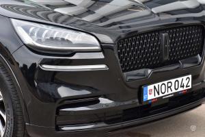 Melns Lincoln Aviator 2023 Viļņa, ar dzinēja tilpumu 2.96 L un nobraukumu 114 tūkst. km par 29500 €, foto 4 vietnē AUTOMOTO.COM.LV