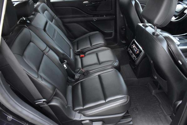 Melns Lincoln Aviator 2023 Viļņa, ar dzinēja tilpumu 2.96 L un nobraukumu 114 tūkst. km par 29500 €, foto 10 vietnē AUTOMOTO.COM.LV