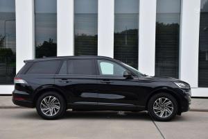 Melns Lincoln Aviator 2023 Viļņa, ar dzinēja tilpumu 2.96 L un nobraukumu 114 tūkst. km par 29500 €, foto 15 vietnē AUTOMOTO.COM.LV