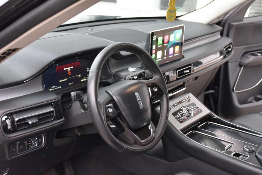 Melns Lincoln Aviator 2023 Viļņa, ar dzinēja tilpumu 2.96 L un nobraukumu 114 tūkst. km par 29500 €, foto 24 vietnē AUTOMOTO.COM.LV