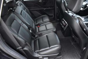Melns Lincoln Aviator 2023 Viļņa, ar dzinēja tilpumu 3.00 L un nobraukumu 114 tūkst. km par 25990 €, foto 16 vietnē AUTOMOTO.COM.LV