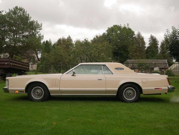 Brūns Lincoln Continental 1978 Viļņa, ar dzinēja tilpumu 7.50 L un nobraukumu 60 tūkst. km par 18000 €, foto 7 vietnē AUTOMOTO.COM.LV