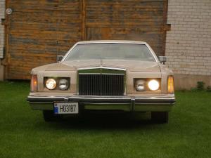 Brūns Lincoln Continental 1978 Viļņa, ar dzinēja tilpumu 7.50 L un nobraukumu 60 tūkst. km par 18000 €, foto 8 vietnē AUTOMOTO.COM.LV